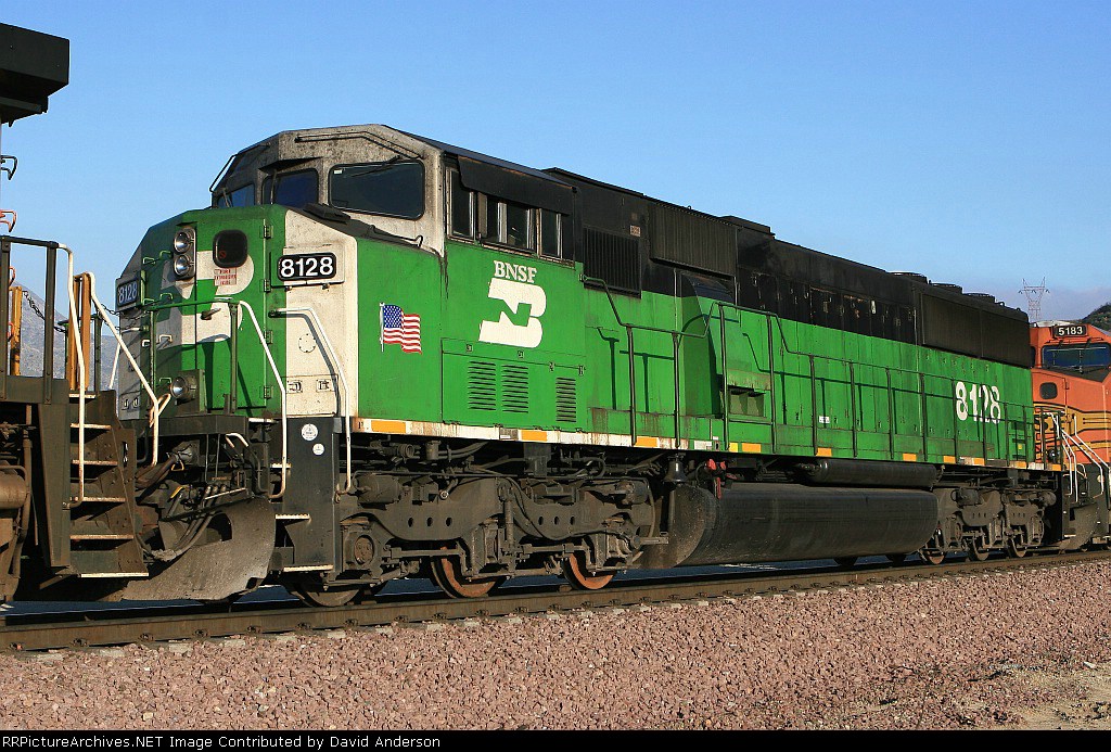 BNSF 8128